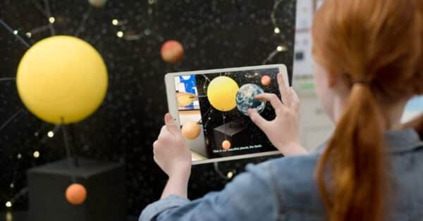 Apple Metaverse Strategy; Apple's Strategy for the Digital Universe