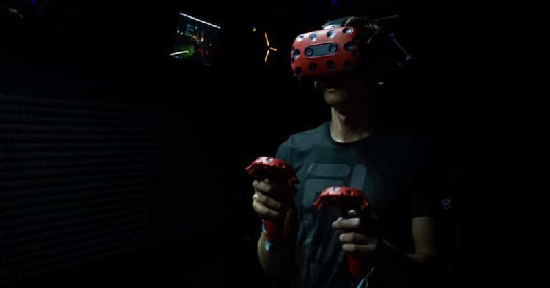 Virtual Reality; Discover VR, Its Components, Technology & Players