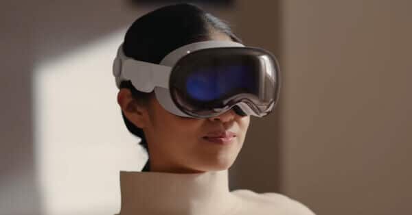 Mojo Vision; Learn About Mojo Smart Contact Lenses